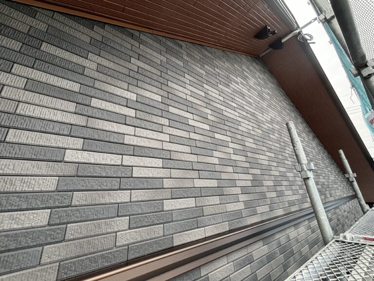 LIXIL：セラヴィオグランA/GRA-S4 外壁タイル 施工例 ‣ 倉敷技建