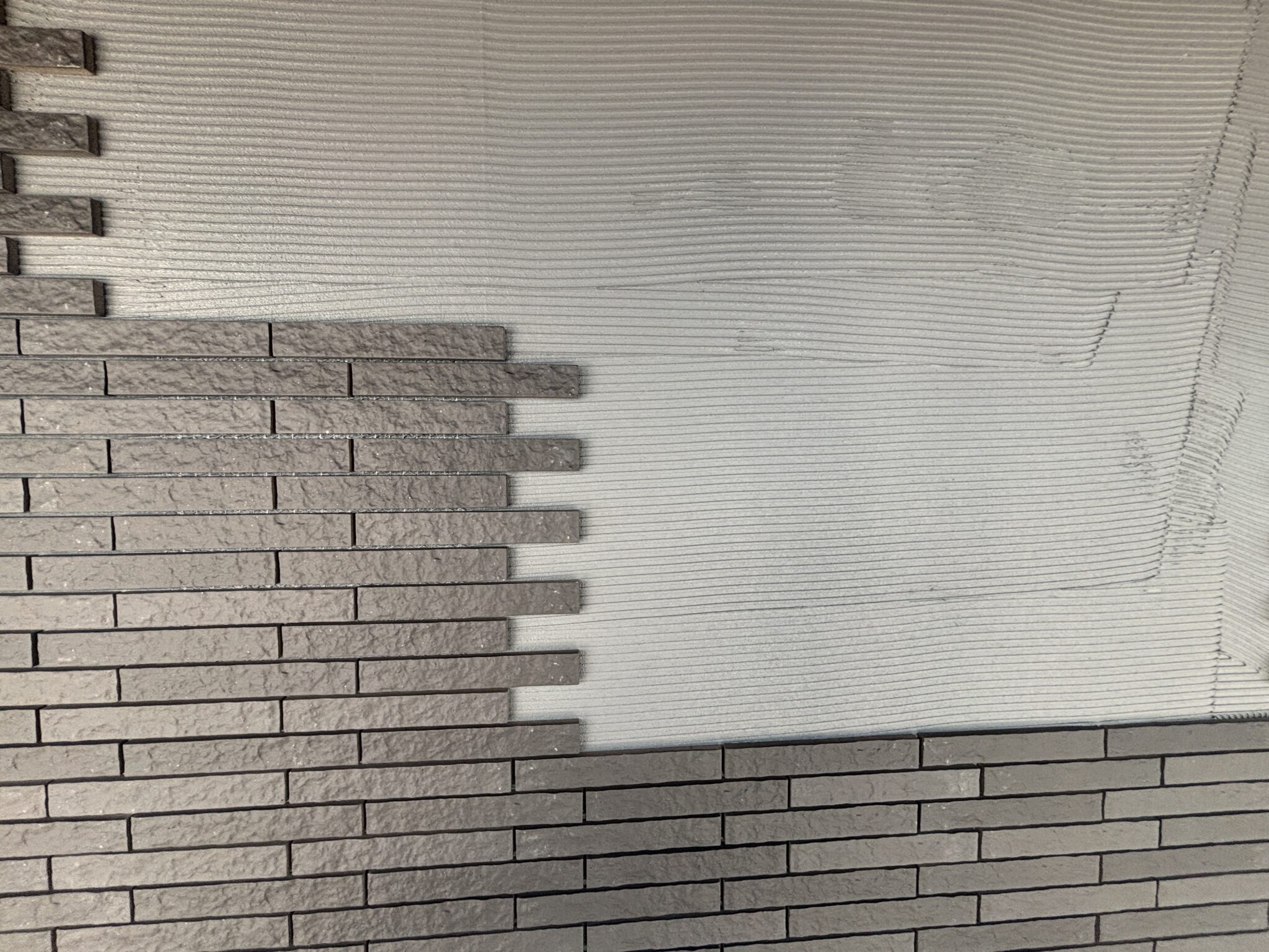 LIXIL:セラヴィオS/CSS-6 外壁タイル施工例 ‣ 倉敷技建